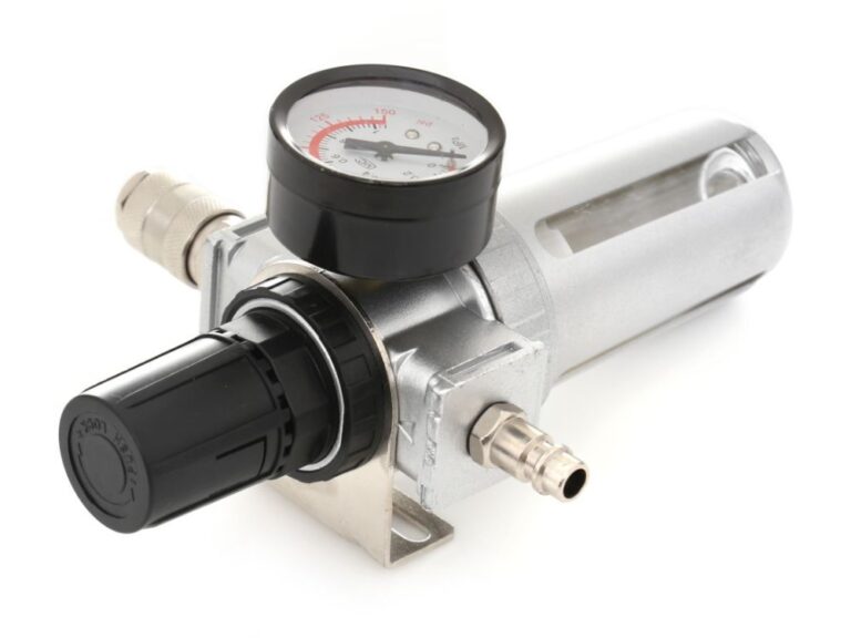 Trykregulator med filter, manometer 1/4" - Tagred.dk